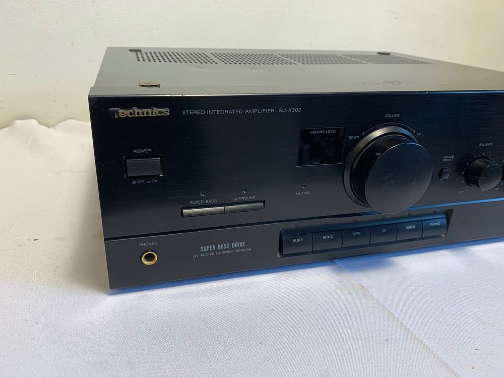 Amplificateur Technics SU-X302 défectueux (Defekt) in Geneve für CHF 16 – mit Lieferung auf ...
