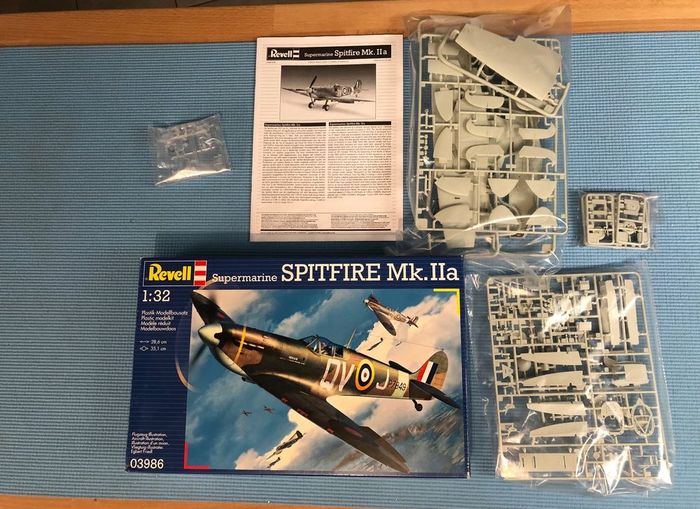 REVELL Spitfire Mk II 1:32 Kit Plastik (Gebraucht) in Niederglatt ZH ...
