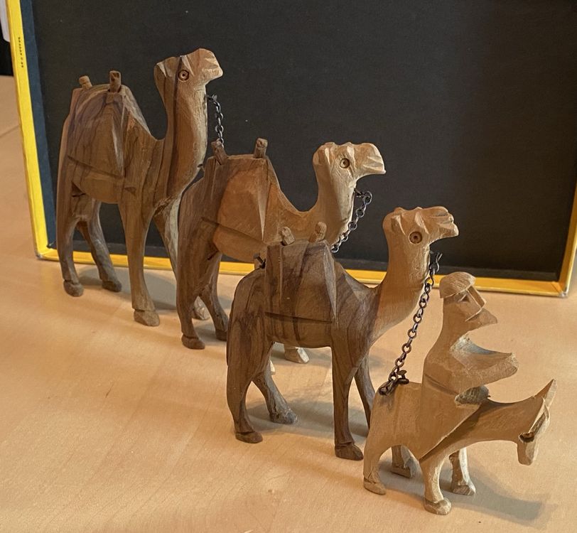 Holz Esel und Kamel Figuren Karavane (Gebraucht) in Basel für CHF 6 – mit Lieferung auf Ricardo ...