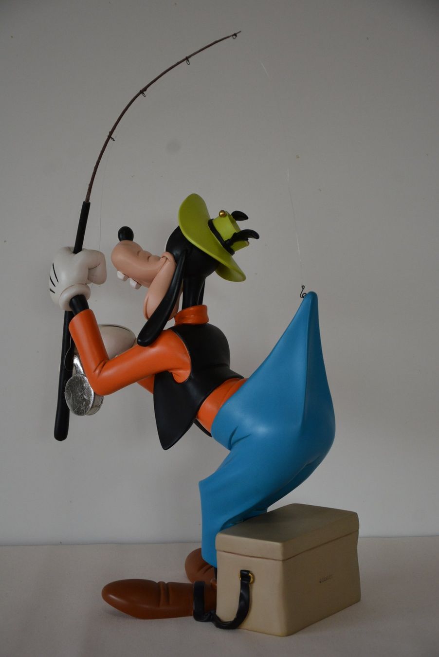 Disney Figure – Goofy Fishing Statue – 54cm (D'occasion) à Yverdon-les ...