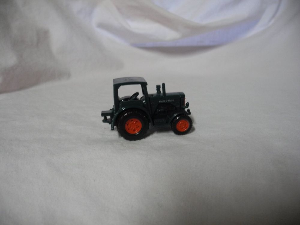 SIKU 1017 HANOMAG TRAKTOR UNBESPIELT (Neu (gemäss Beschreibung)) in Gurtnellen für CHF 2.5 – mit ...