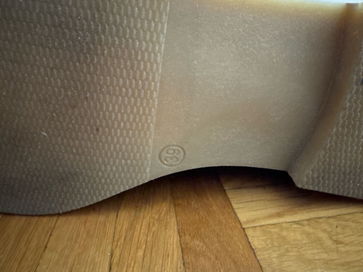 Bottes PIER ONE (Neuf (Voir description)) à Lausanne pour CHF 55 – avec ...