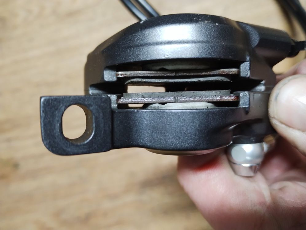 Scheibenbremse Shimano SLX BR-M666 hinten (Gebraucht) in Oetwil am See ...