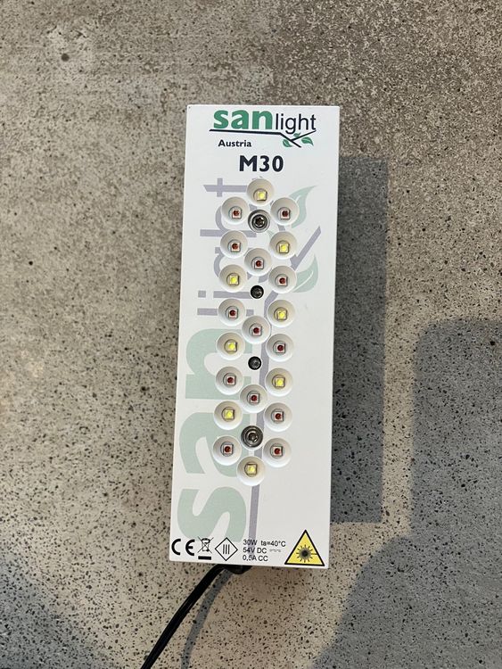 Sanlight M30 LED Pflanzenlampe, funktioniert einwandfrei (Gebraucht) in ...