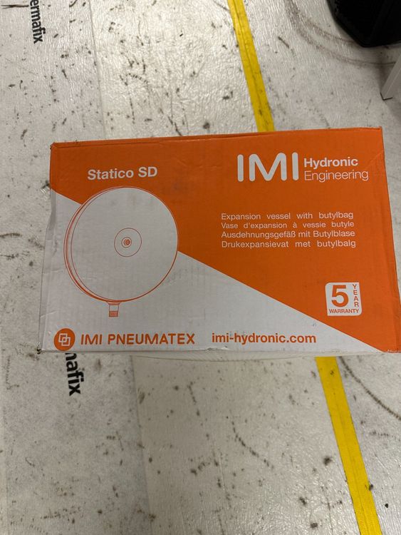 Neues Expansionsgefäss IMI Pneumatex Statico 35/3 (Neu und originalverpackt) in Allschwil für ...