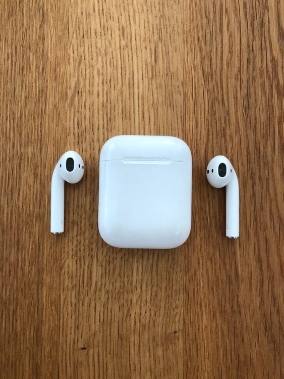 Apple Airpods 1.Generation (Gebraucht) in Rain für CHF 50 – mit ...