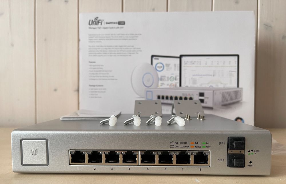 Ubiquiti PoE+ Switch UniFi US-8-150W 10 Port (Neu (gemäss Beschreibung)) in Zürich für CHF 170.3 ...