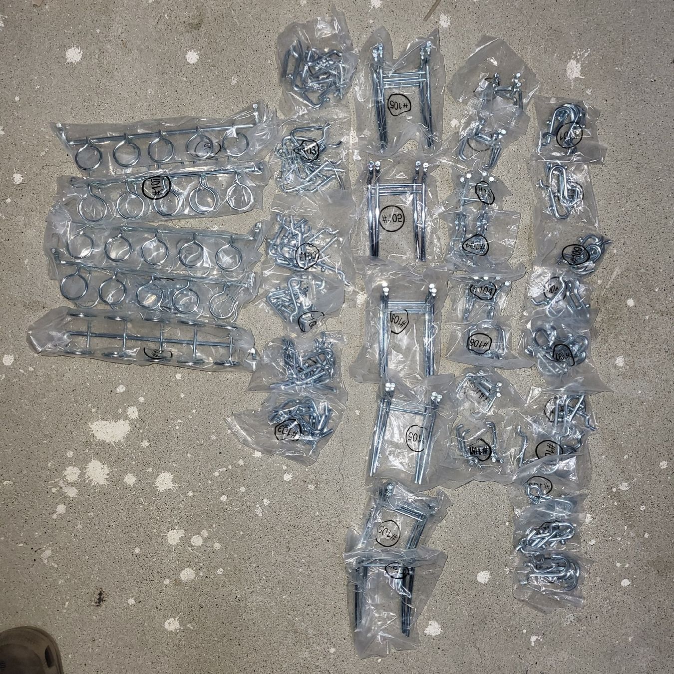 crochet pour parroie perforée bauhaus (Neuf avec emballage d'origine) à ...