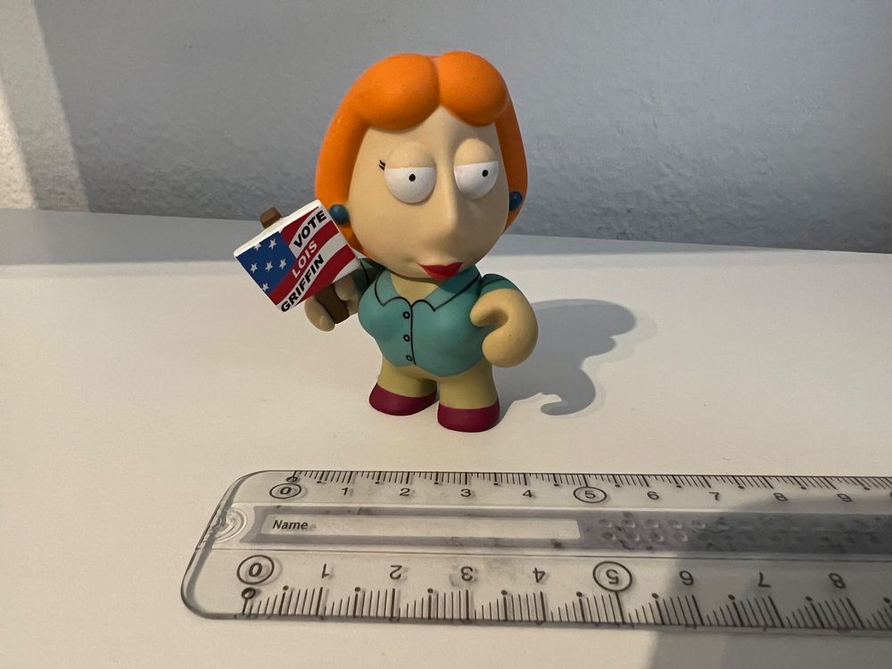 Lois Griffin Kidrobot Family Guy Figur Collectible Art (Gebraucht) in ...