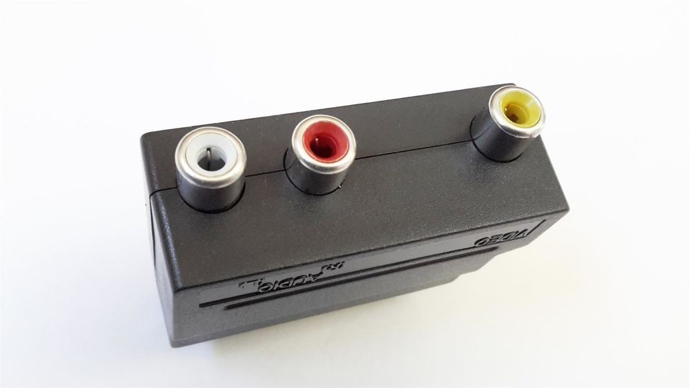 Adapter Scart auf 3x Cinch mit Switch (Neu und originalverpackt) in St ...