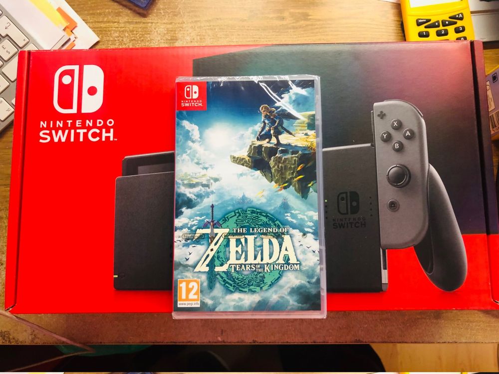 Console Nintendo Switch + Zelda TotK (Gebraucht) in Giubiasco für CHF ...