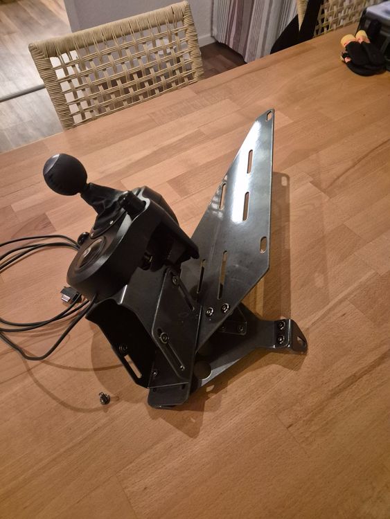 Logitech Driving Force Shifter (Gebraucht) in brunnadern für CHF 30 ...