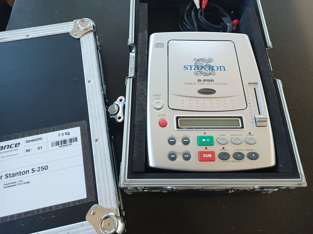 CD-Player Stanton S-250 im Case (OCC.) | Kaufen auf Ricardo