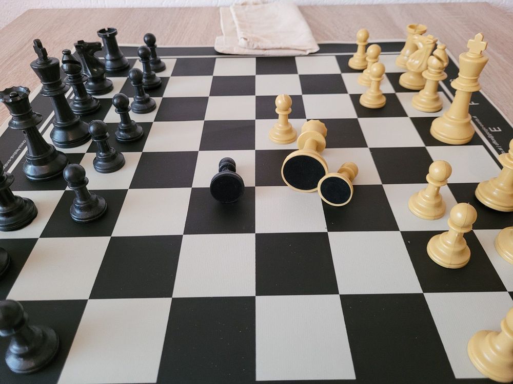 SCHACH SET und Schachplane rollbar -NEU ! (Neu und originalverpackt) in ...