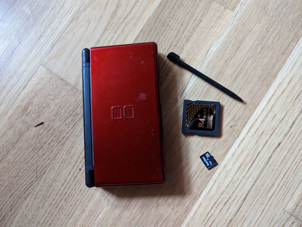 Nintendo DS lite mit R4 2.0 Karte (Gebraucht) in Thalwil für CHF 43 ...