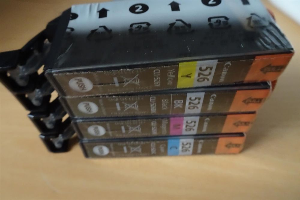 4 Canon 526 Druckerpatronen cyan,magenta, yellow, black (Neu (gemäss ...