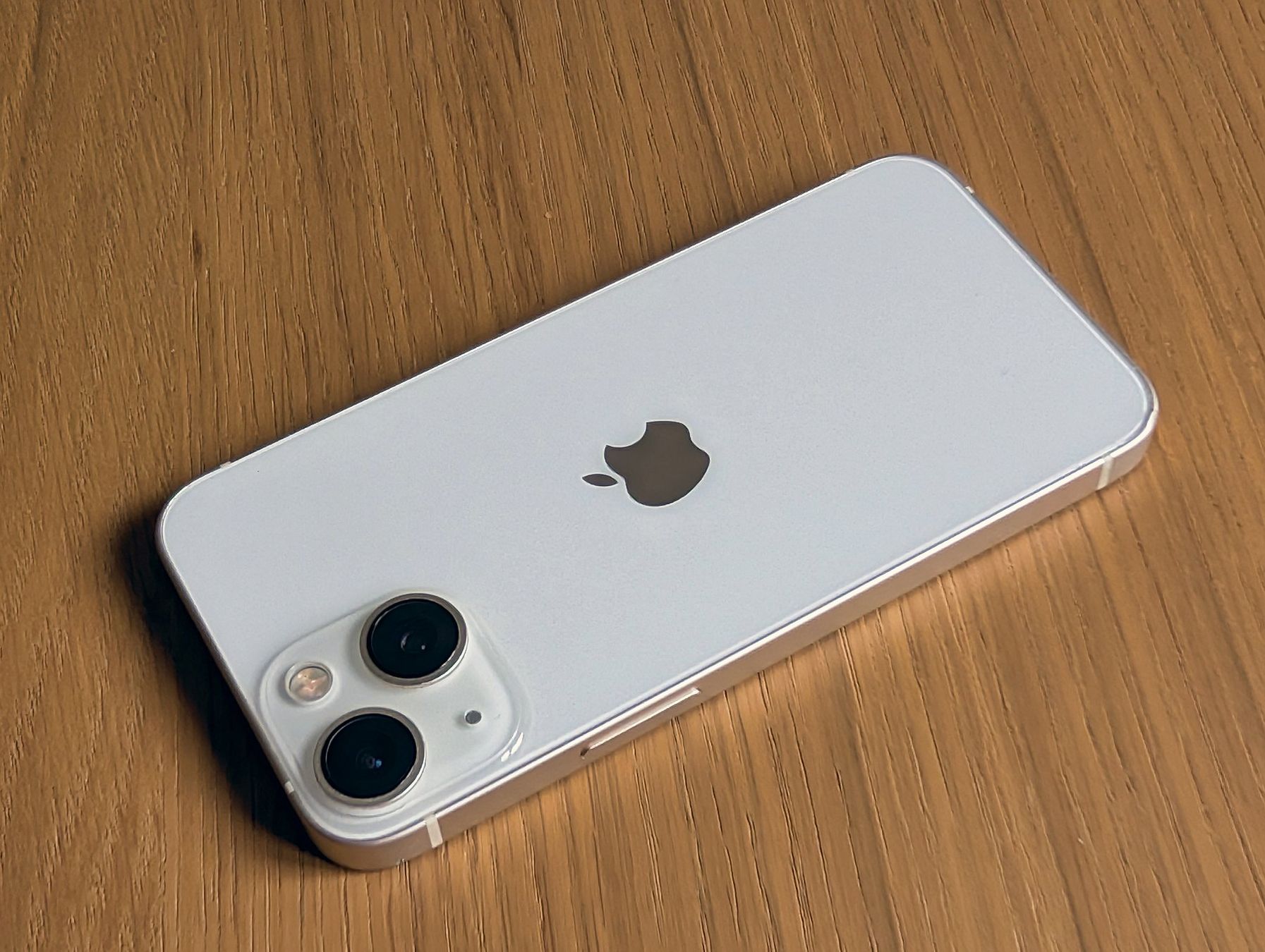 iPhone 13 mini ! DEFEKT ! (pour bricoleurs) (Defekt) in La Chaux-de ...