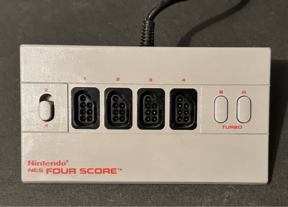 Nintendo NES Four Score Multitap Adapter (Gebraucht) in Kestenholz für ...