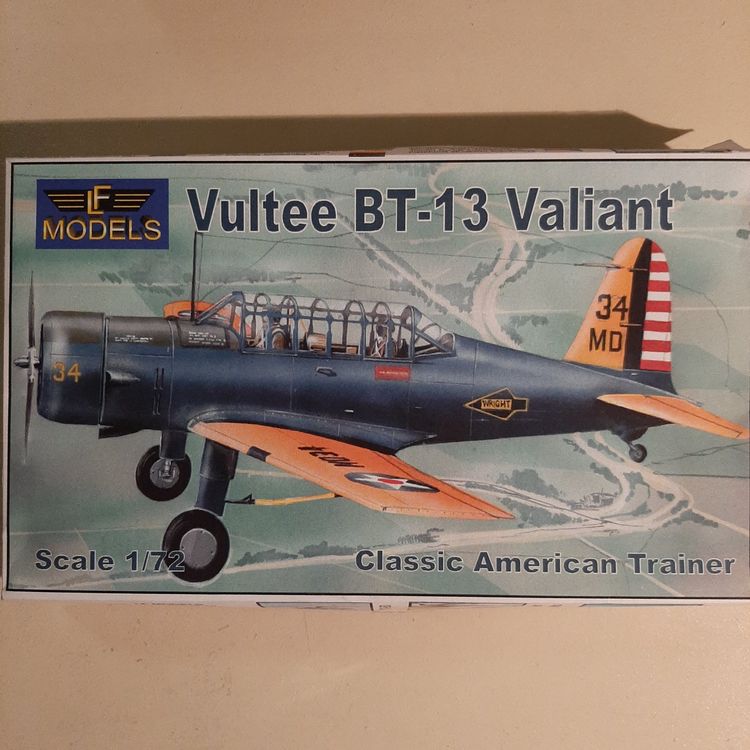 871 ... Vultee BT-13 Valiant ... LF Models 7239 Resin (Gebraucht) in Bonstetten für CHF 25 – mit ...