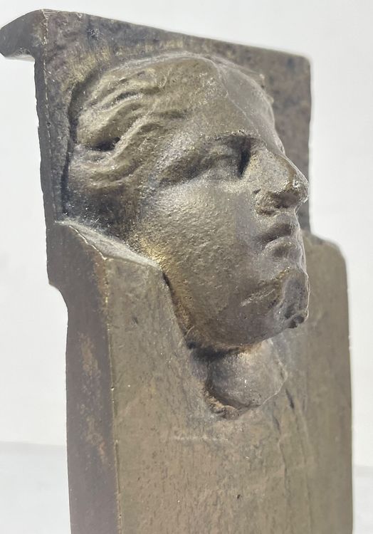 Antike Skulptur von einer Person Monogrammiert aus Bronze (Gebraucht) in Root für CHF 19 – mit ...