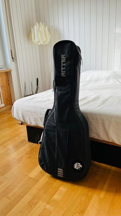 Alhambra Konzertgitarre mit Ritter Tasche (Gebraucht) in Höngg für CHF ...