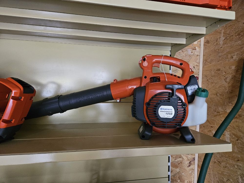 Laubbläser Husqvarna 125B Neu (Neu und originalverpackt) in Walde AG für CHF 195 – nur Abholung ...