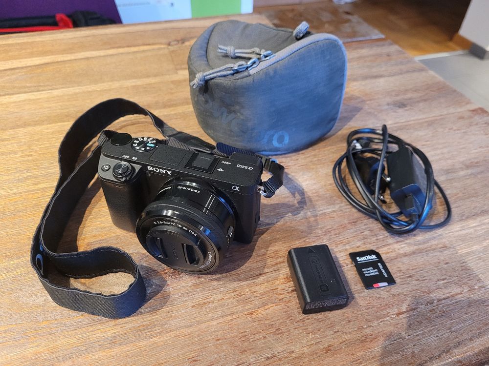 Sony Alpha 6400 A6400 Kit + 16-50mm Objektiv top Zustand (Gebraucht) in ...