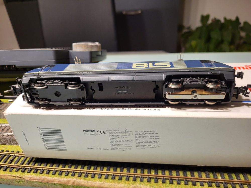 Märklin 3763 Re465001BLS Simplon ESU MFX V5 AC Digital (Gebraucht) in ...