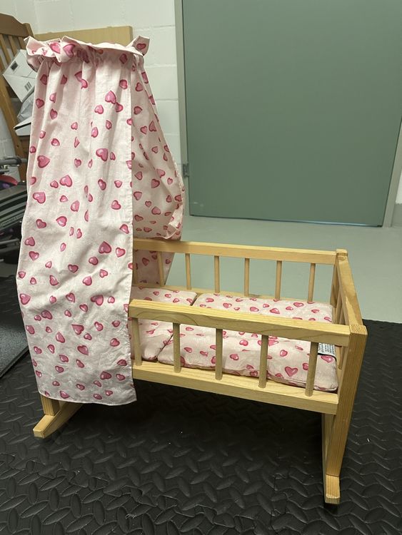 Holz Puppenwiege/Bett | Kaufen auf Ricardo