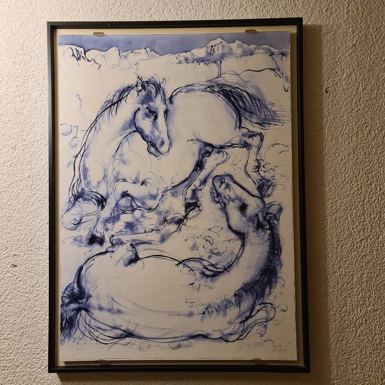 Rastendes Pferdepaar. Hans Erni / Keramikbild (Gebraucht) in Hütten für CHF 150 – mit Lieferung ...