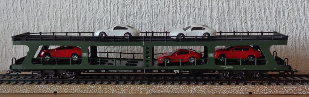 Märklin 4084, 2 Reisezug-Autotransportwagen mit Autos, H0 | Kaufen auf ...