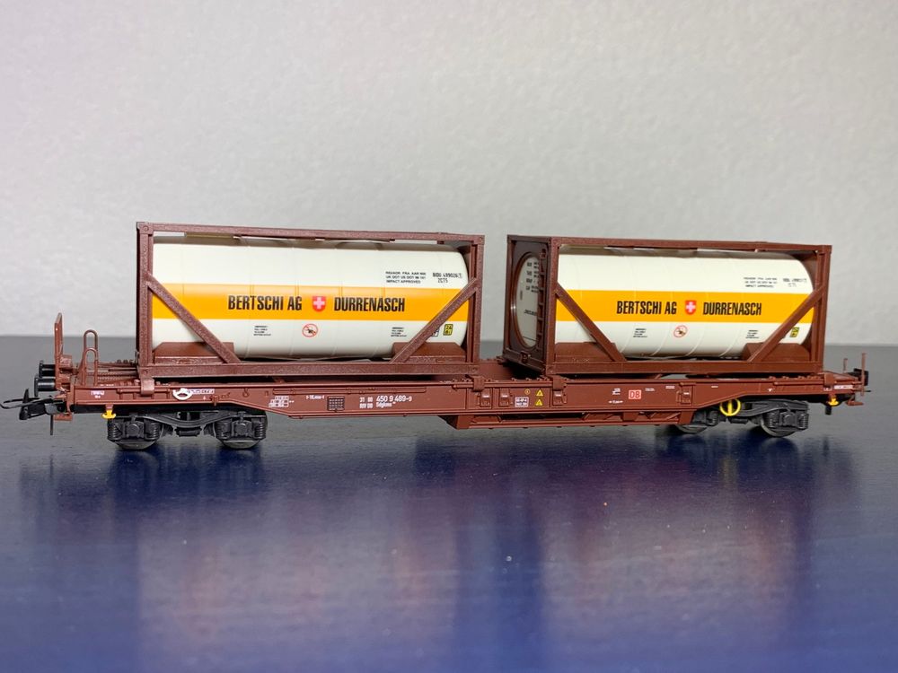 Containertragwagen beladen 2x Tankcontainern BERTSCHI (Gebraucht) in ...