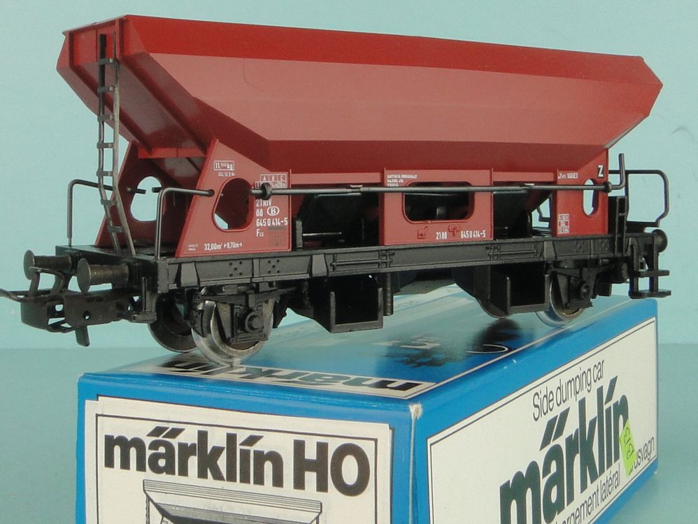 Märklin 4723 H0 Drehschieber-Seitenentladewagen (Gebraucht) in Bülach ...