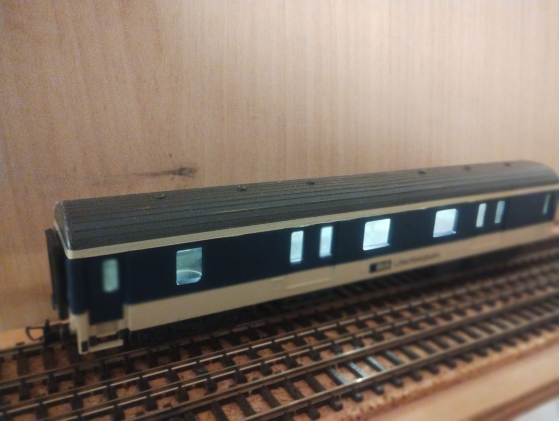 BLS EW IV Gepäckwagen mit Beleuchtung und Flackerschutz (Gebraucht) in ...