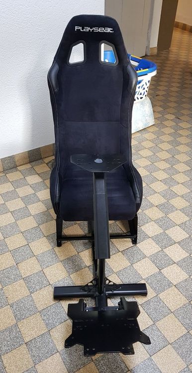 Playseat inkl. Logitech G G923 Trueforce (Gebraucht) in Adliswil für ...