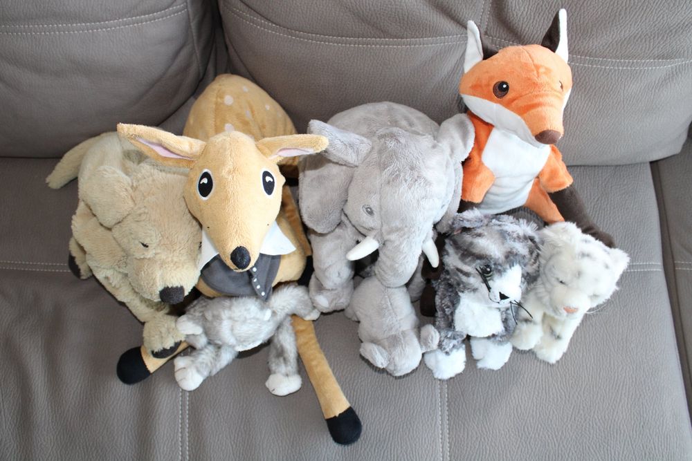 8 Plüschtiere (2x Elefant /Fuchs /Hund /Affe /2x Katze/ Reh) (Gebraucht ...