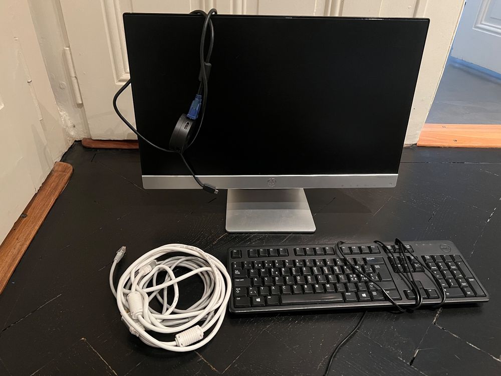 Computer Bildschirm Computer Screen Ecran Ordinateur HP (Gebraucht) in ...