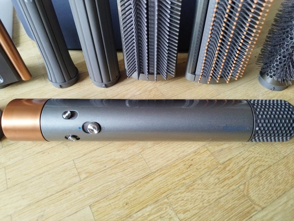 Dyson Air Wrap complete (Neu (gemäss Beschreibung)) in Horgen für CHF ...