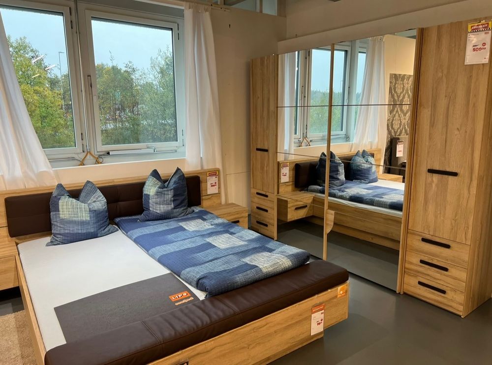 Komplette Schlafzimmer Mit Lattenrost Und Matratze