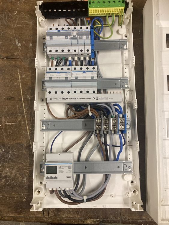 Elektroverteiler Hager Volta - mit Stromzähler und 6m Kabel (Gebraucht ...