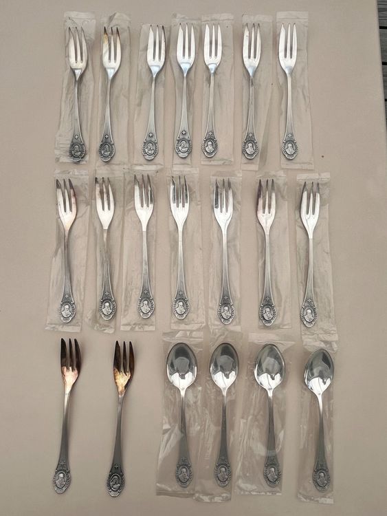 Vintage PEKA Dessertgabeln und Löffel (20 Teile), versilbert (D ...