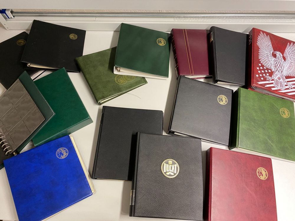 LOT Alben für Münzen & Medaillen // C271 (Gebraucht) in Bern für CHF 31 – mit Lieferung auf ...