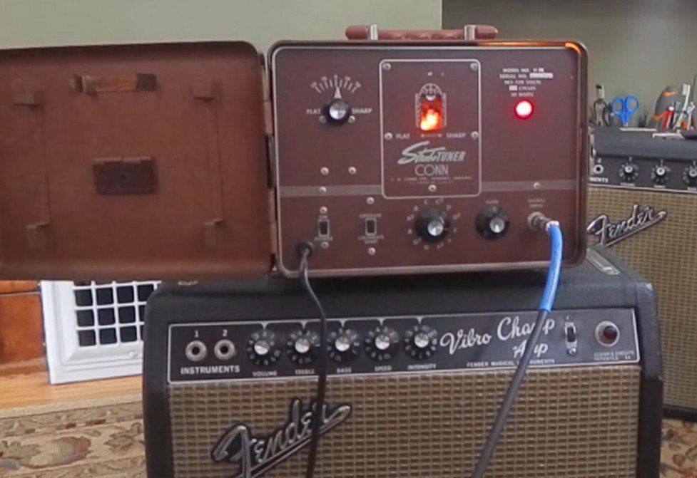 StroboTuner accordeur Conn - Tuner (D'occasion) à Fully pour CHF 500 ...