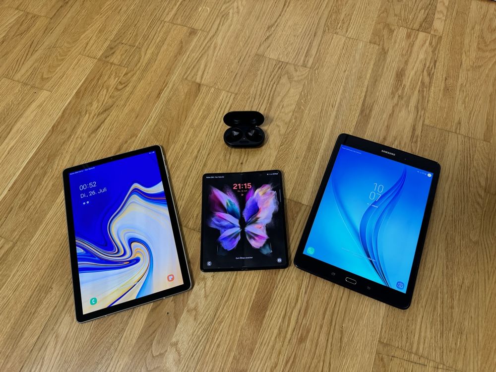 Samsung Galaxy Set (Z Fold 3 / Tab S4 / Tab A / Buds) | Kaufen auf Ricardo