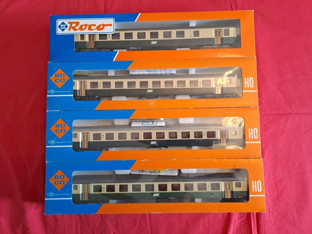 Roco : 4 -teiliges Personenwagenset " BT " AC (Neu und originalverpackt ...