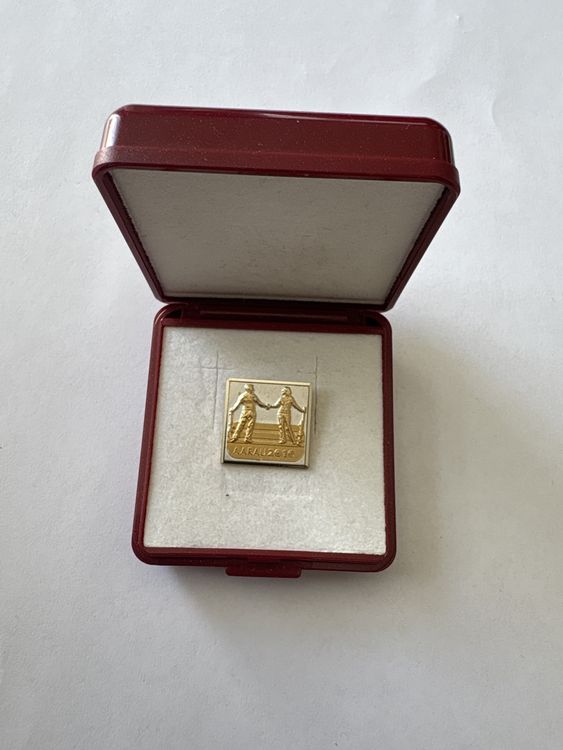 Insigne rare Aarau 2010 (D'occasion) à Neuchâtel pour CHF 3 – avec ...