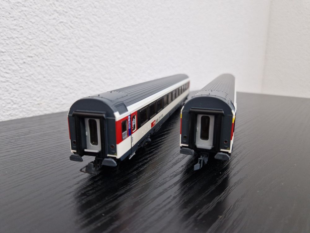 Roco SBB 2er IC ICN Wagenset Personenwagen A und B (Gebraucht) in ...