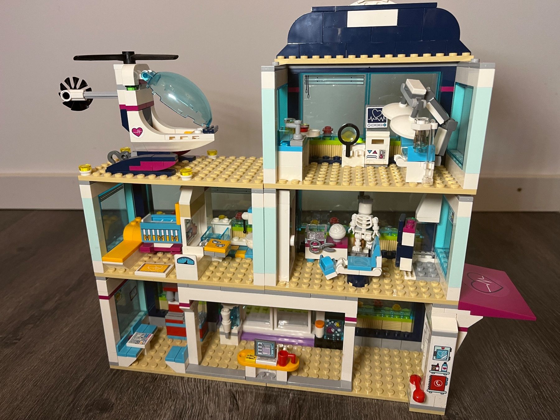 Lego Friends Spital 41318 .L'Hôpital de Heartlake City 41318 (Gebraucht ...