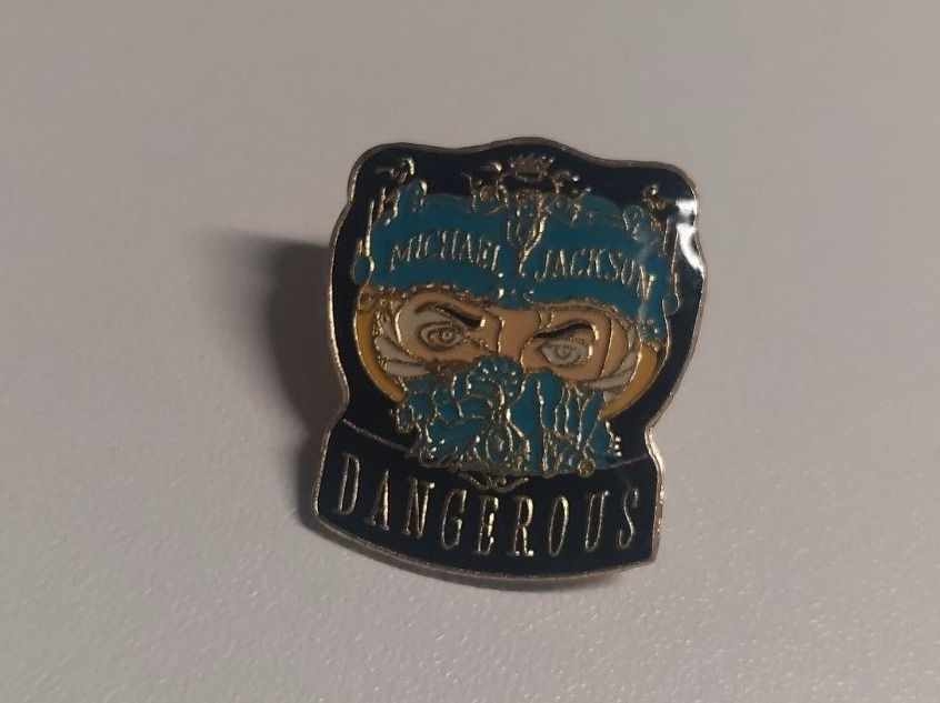 Pin Michael Jackson Dangerous (Gebraucht) in Erlinsbach für CHF 1 – mit ...