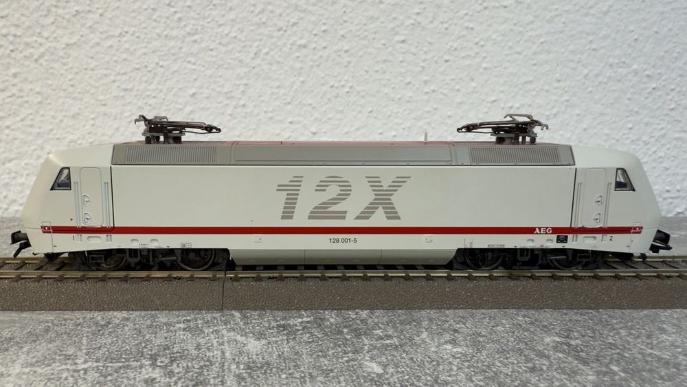 Märklin IC- Lok BR 128 HC / DC (Gebraucht) in Schlieren für CHF 69 – mit Lieferung auf Ricardo ...
